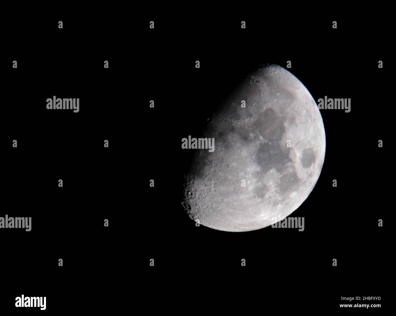 Waxing Gibbous phase of the 9.14 days old moon. September 15, 2021 ...