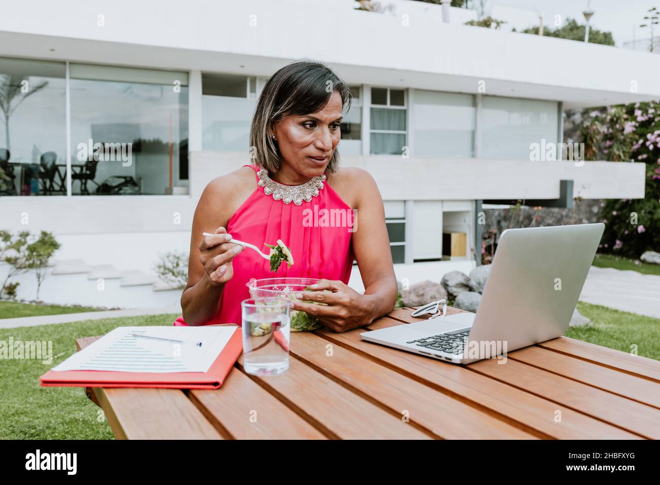 Transgender at work hi-res stock photography and images - Alamy