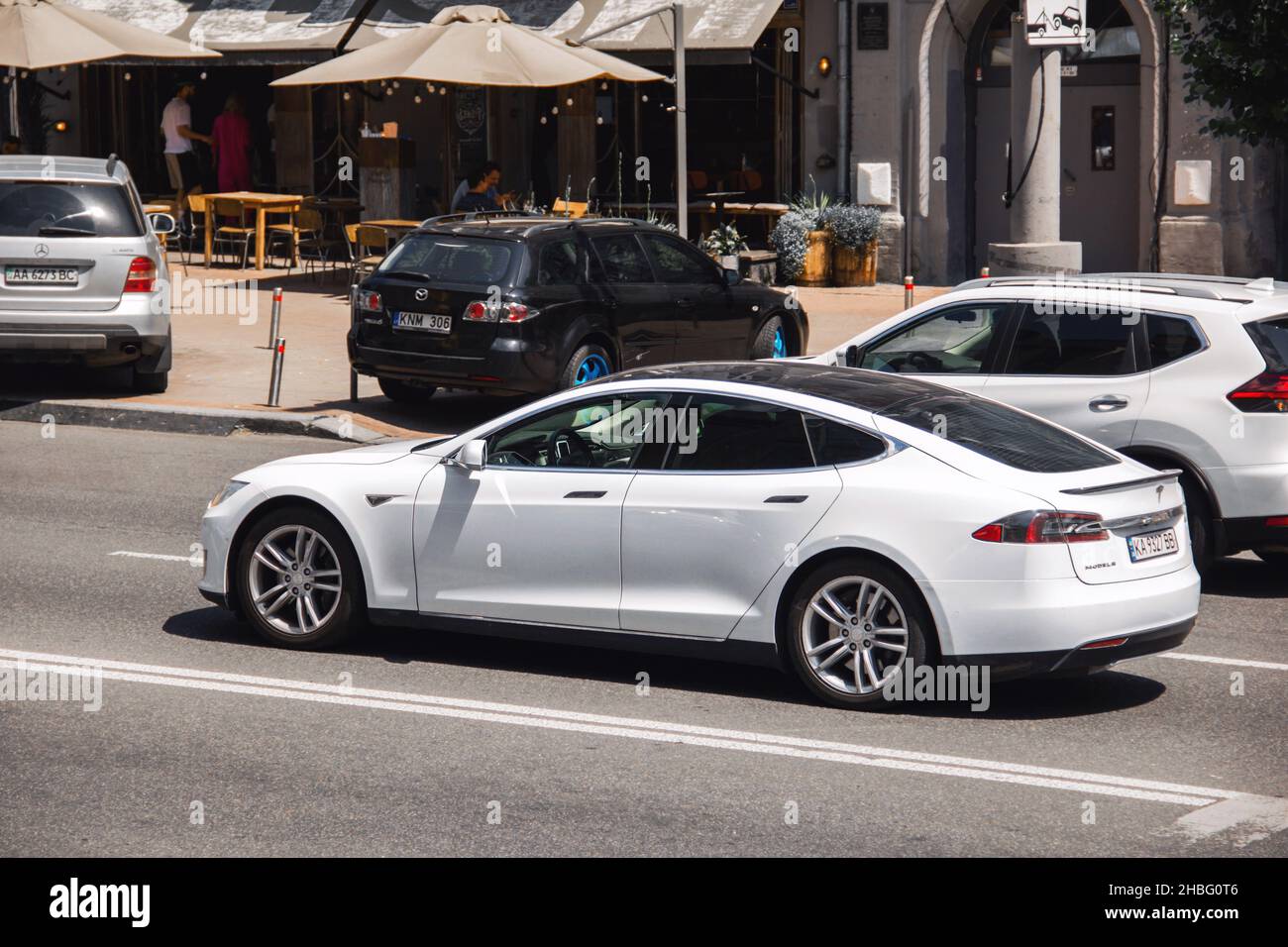 Silver tesla model electric hi-res stock photography and images - Alamy