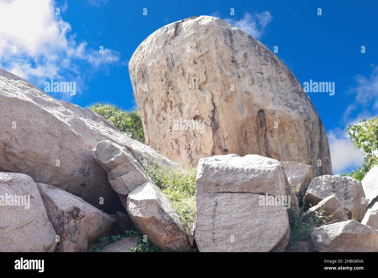 Boulders in middle mountain hi-res stock photography and images - Alamy
