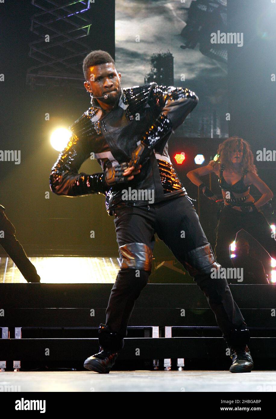 Usher concert hi-res stock photography and images - Alamy