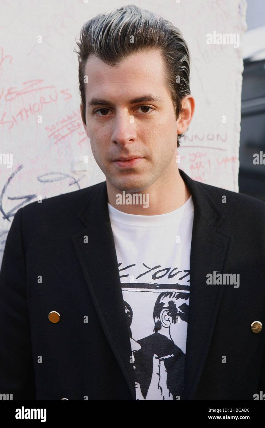 Industry sessions hi-res stock photography and images - Alamy