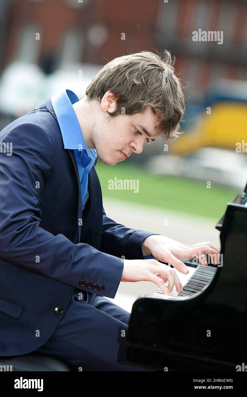 Benjamin grosvenor on hi-res stock photography and images - Alamy