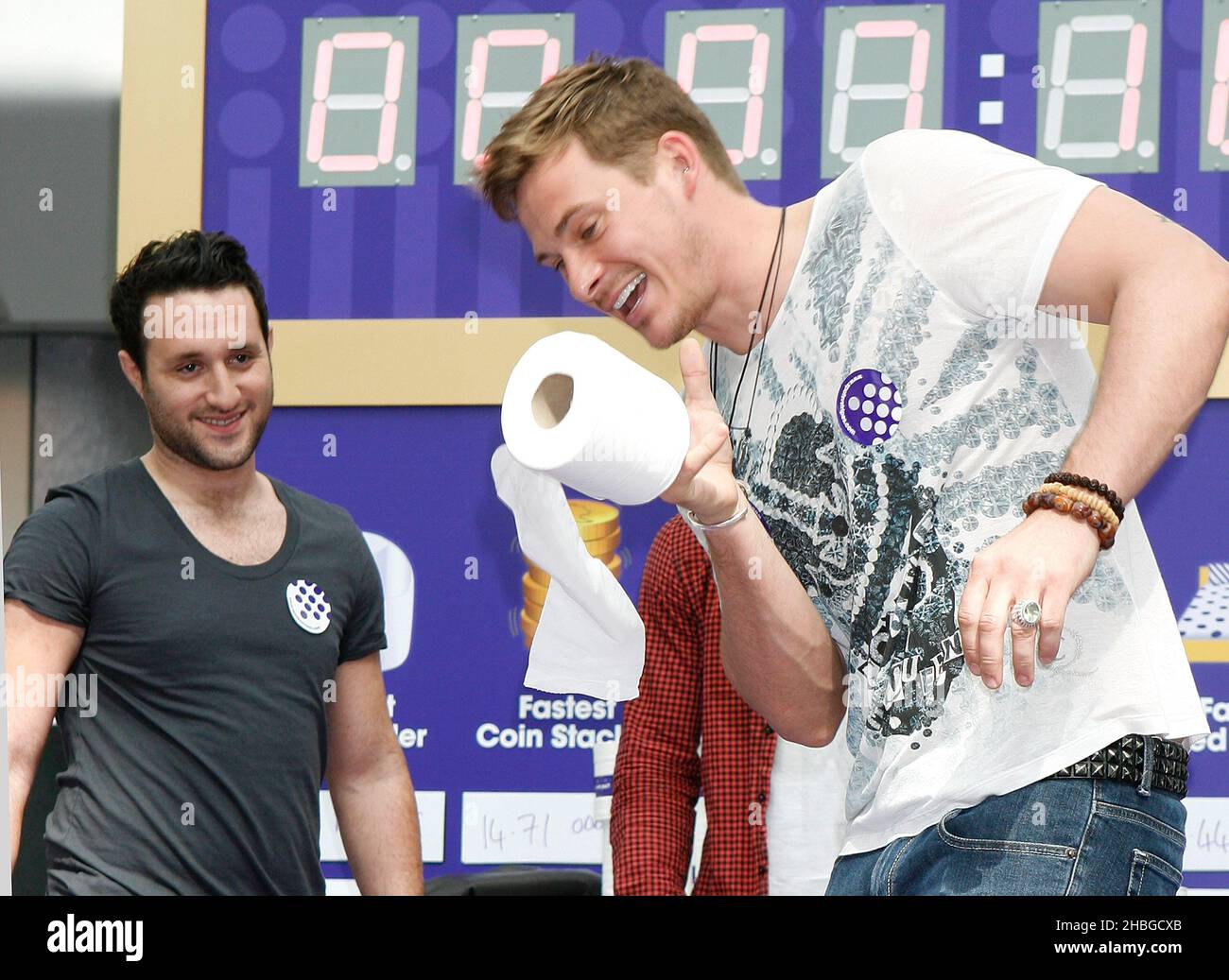 Lee Ryan from boyband Blue competes to break a Guinness World Record ...
