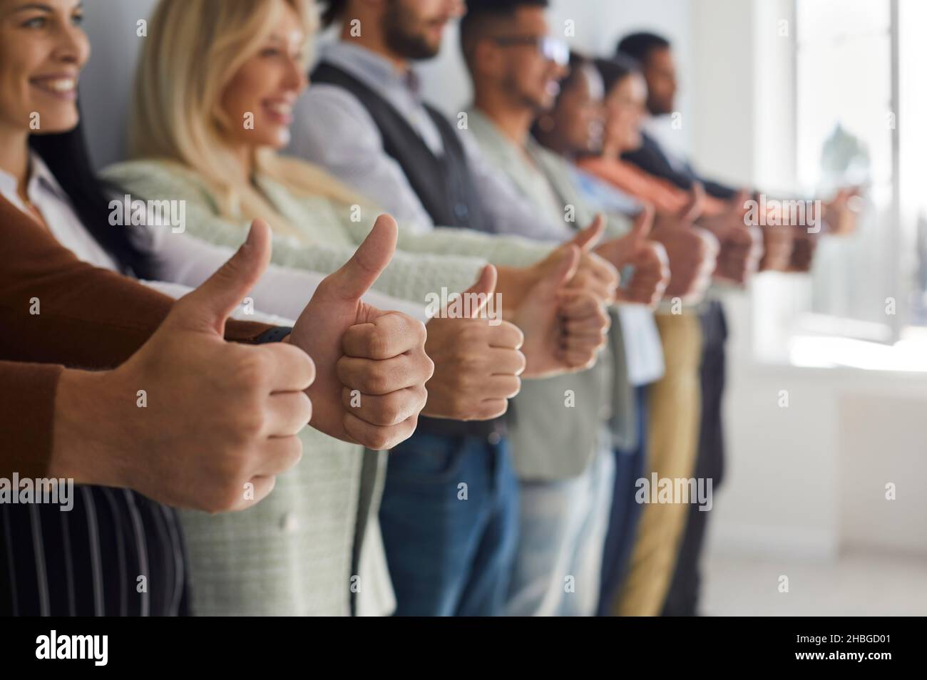 Hand gestures happy hi-res stock photography and images - Alamy