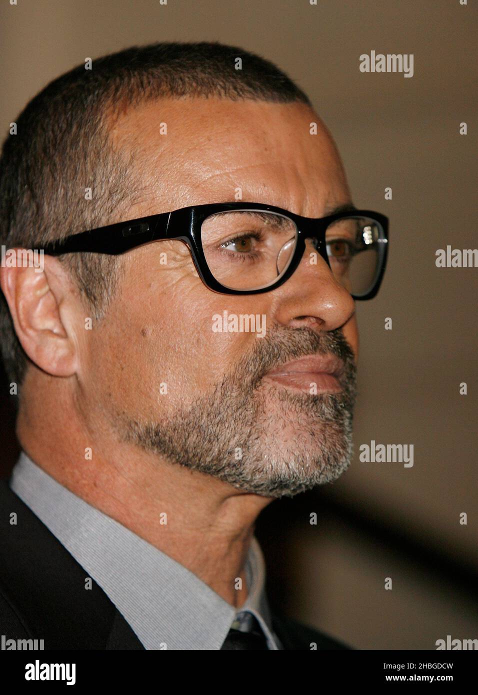 George michael portrait hi-res stock photography and images - Alamy