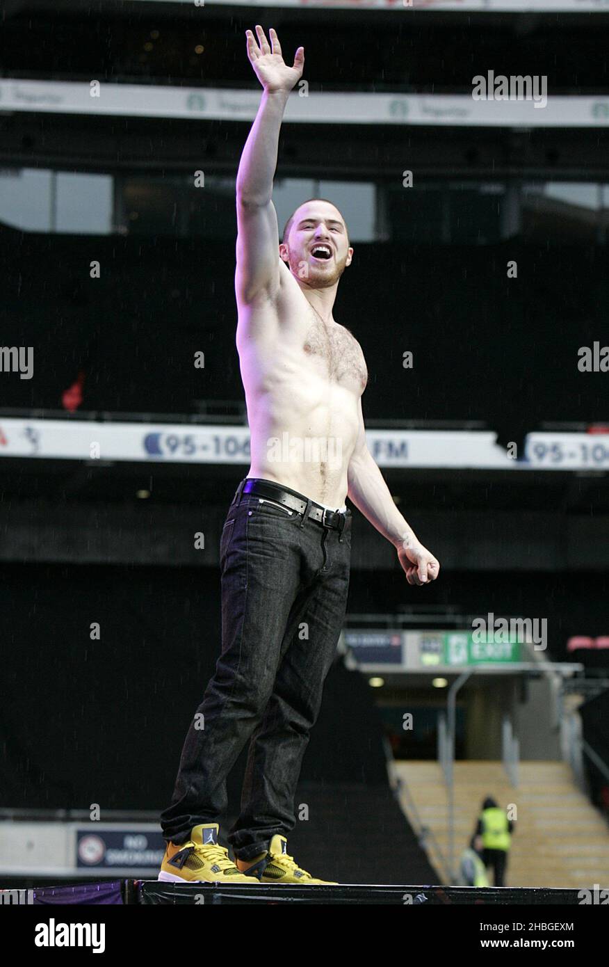 Mike Posner Shirtless