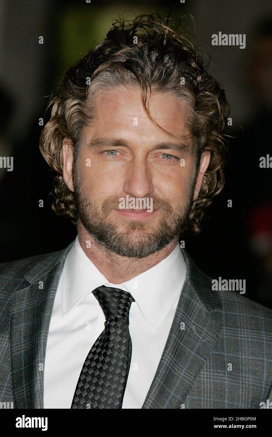 Gerard butler arrives for the premiere of coriolanus hi-res stock ...