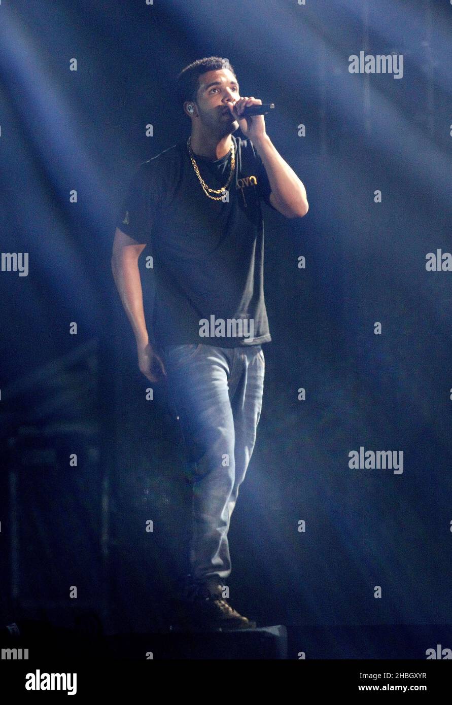 Drake performs and headlines on stage at Day 2 of The Barclaycard ...