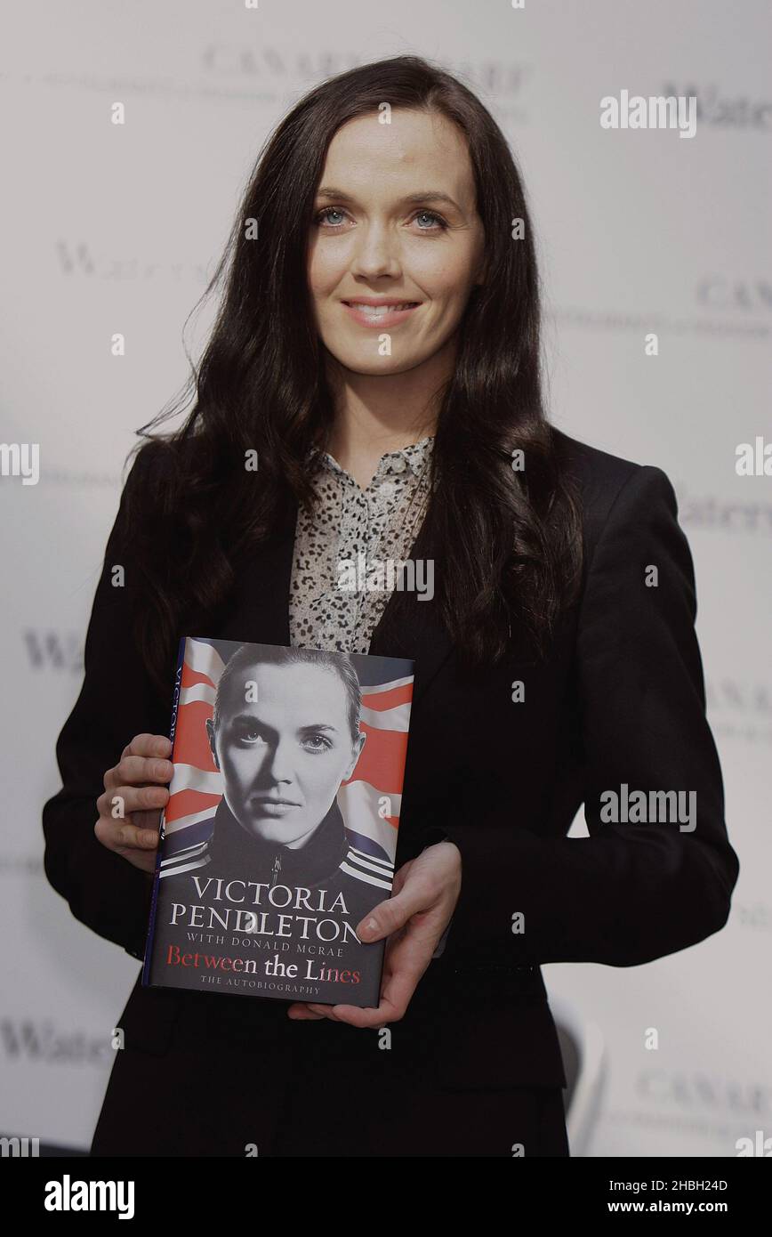 Victoria Pendleton signs copies of her autobiography Between The Lines ...