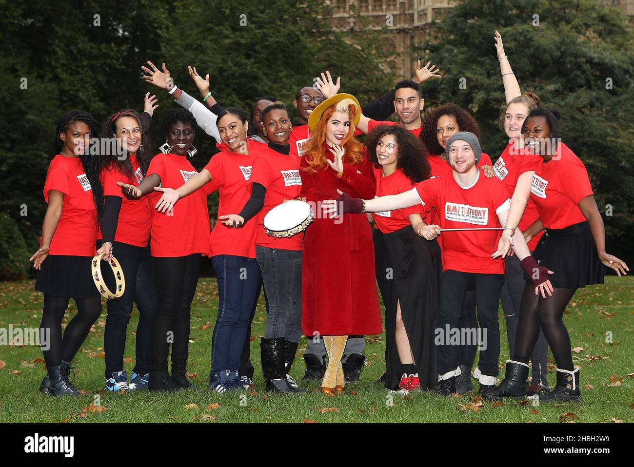 Paloma young hi-res stock photography and images - Alamy