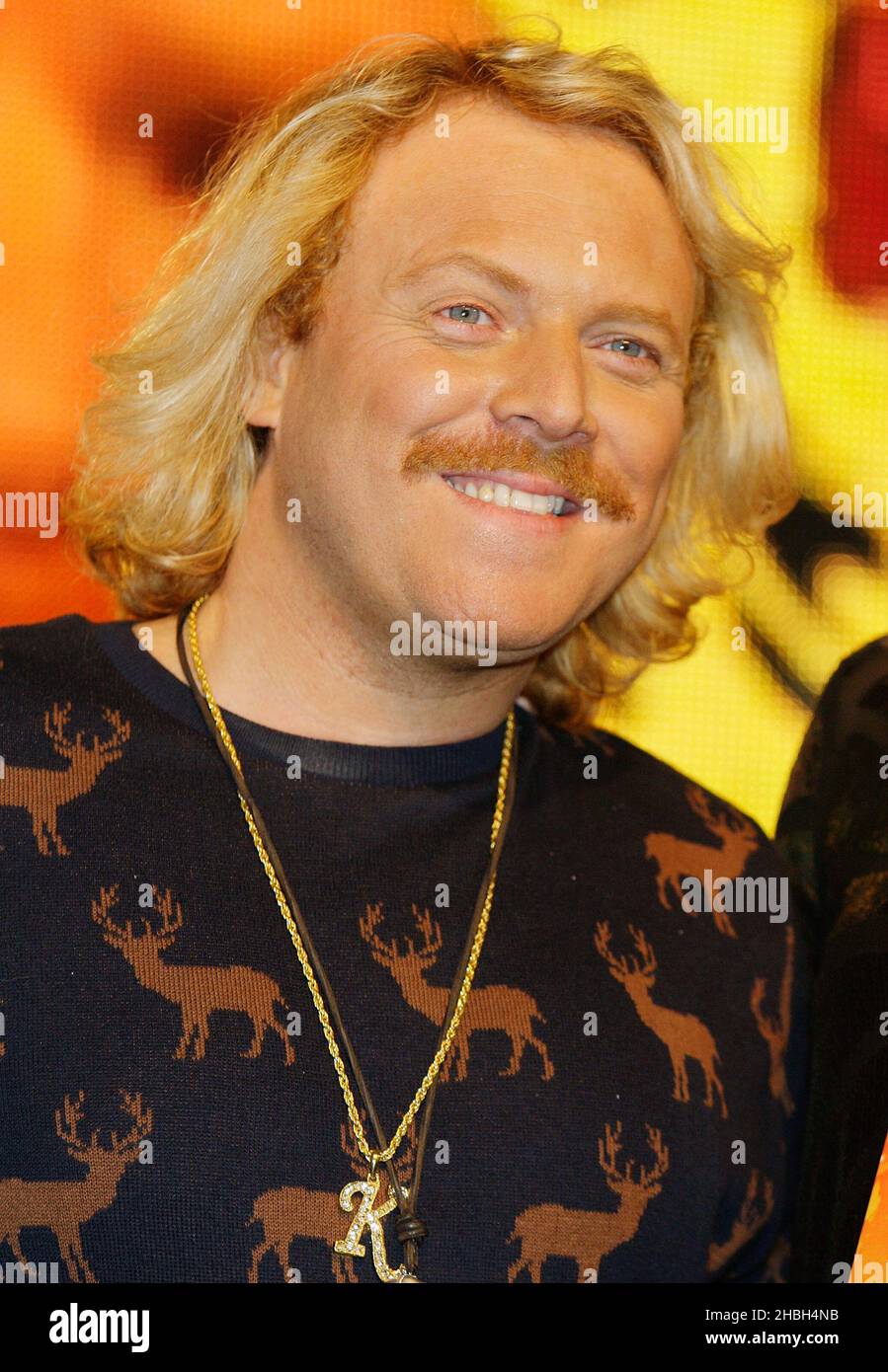 Keith Lemon signing copies of ÔCelebrity Juice: Too Juicy for TV 2!Õ On ...