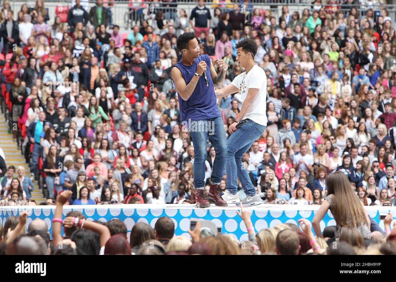 Jordan Stevens and Harley Alexander Sule of Rizzle Kicks perform on ...