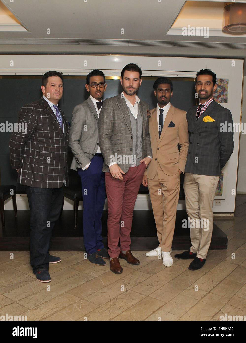 London attends london collections hi-res stock photography and images ...