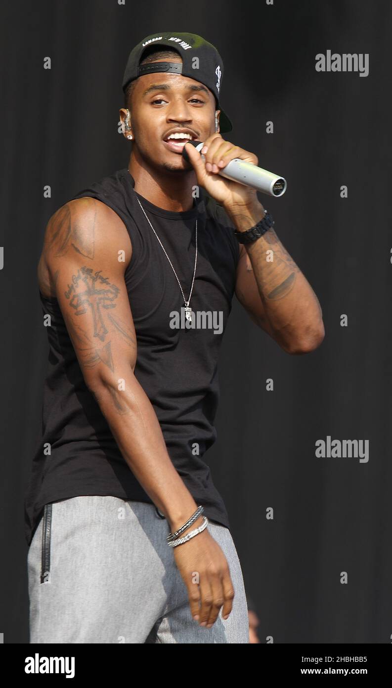 Trey Songz performs on stage at the Wireless Festival Day 1 at Olympia ...
