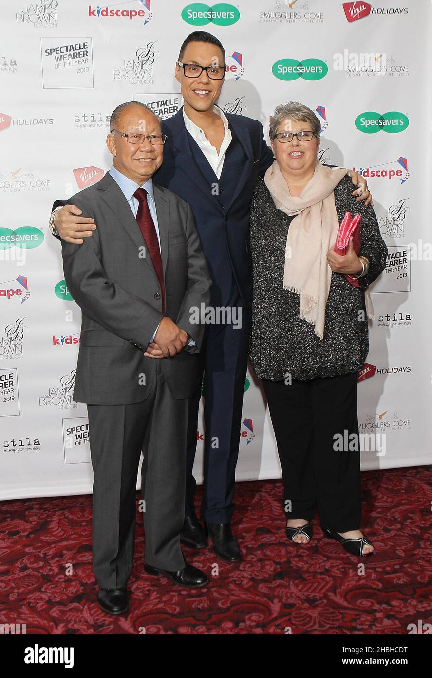 Gok Wan and his parents arrive at the Spectacle Wearer of the Year at ...