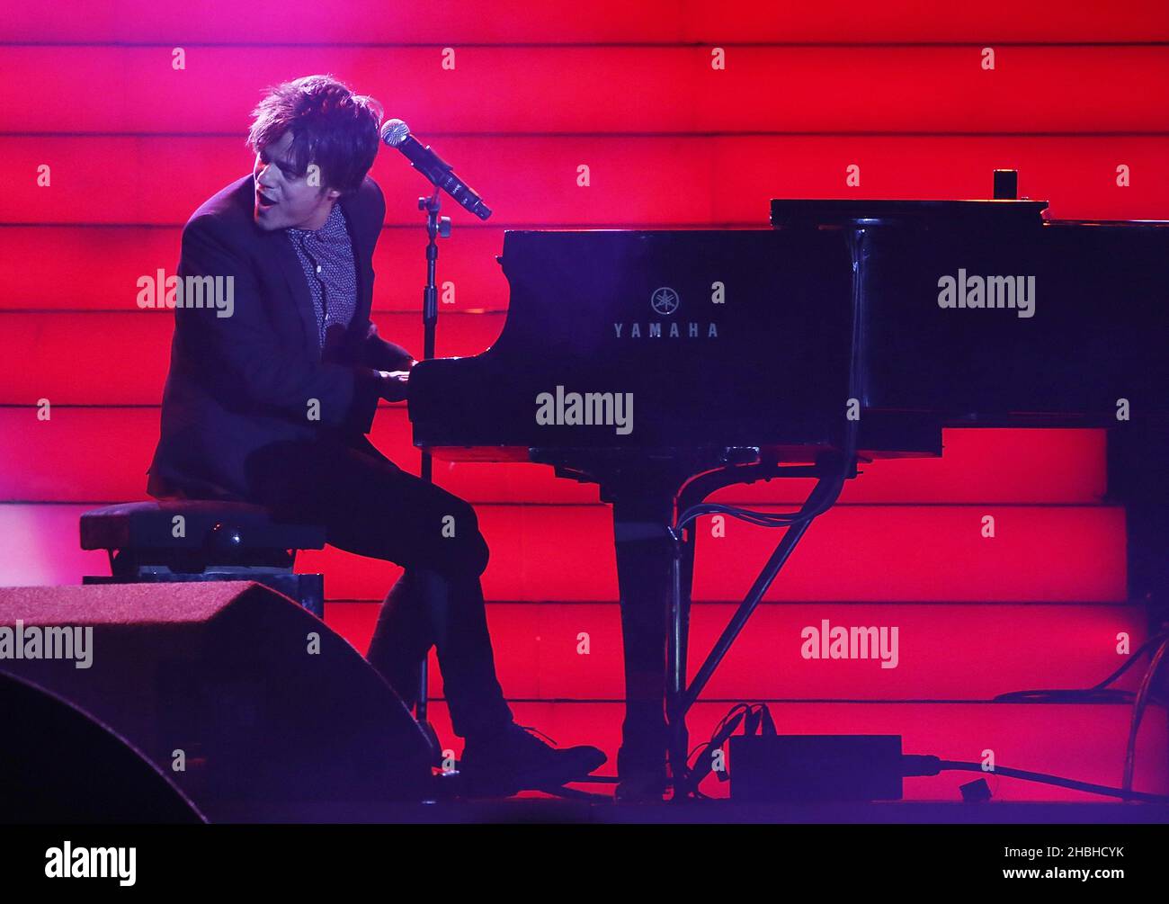Jamie cullum performs on stage at unity hi-res stock photography and ...