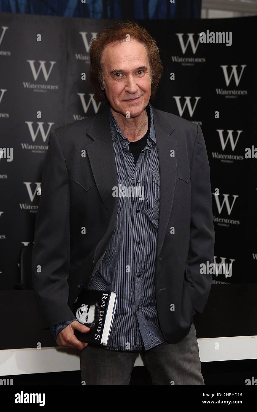 Ray Davies Autobiography Americana Book Signing at Waterstones in ...