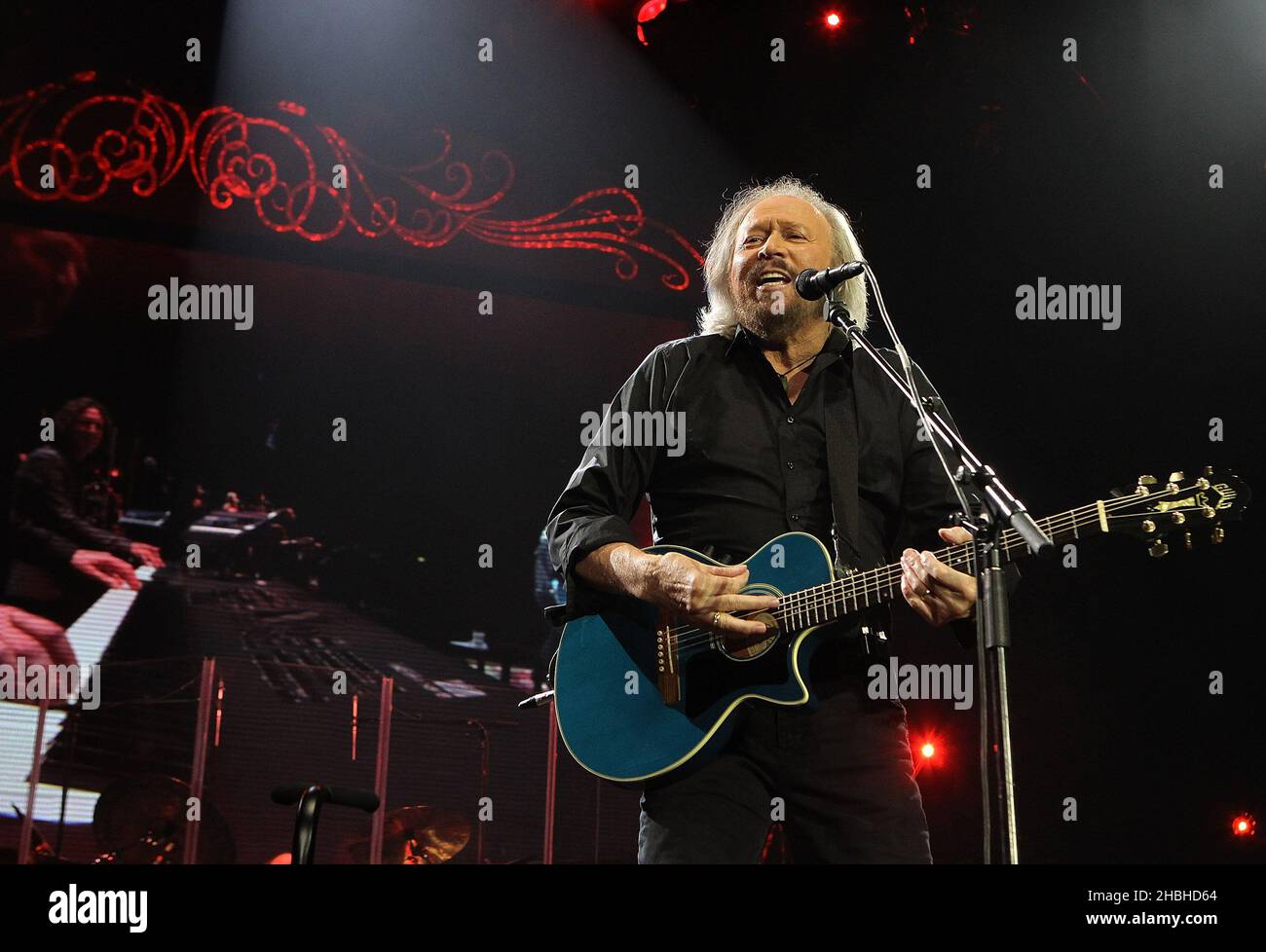 Barry Gibb performing live at the O2 Arena in London Stock Photo - Alamy
