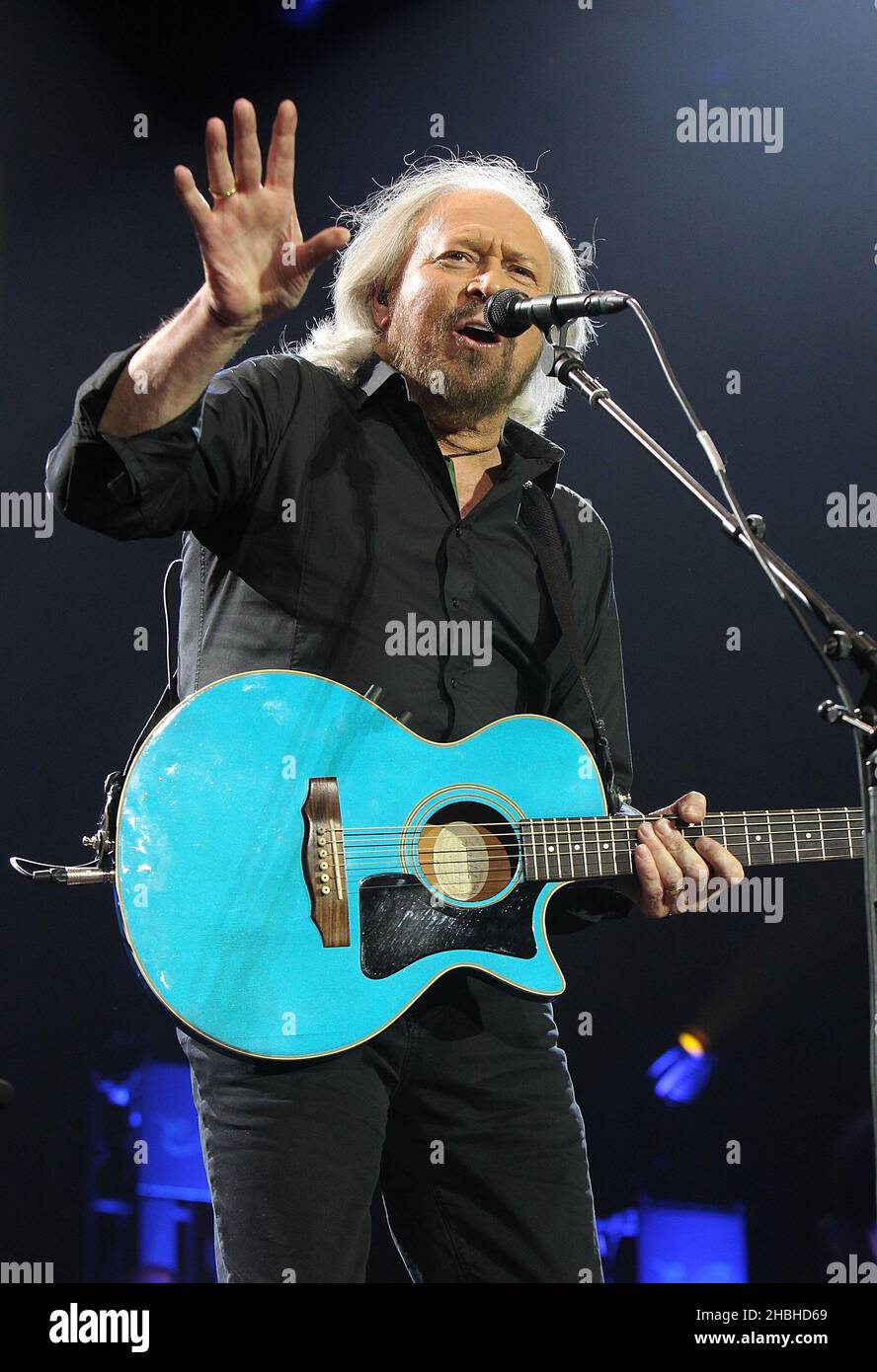 Barry Gibb performing live at the O2 Arena in London Stock Photo - Alamy