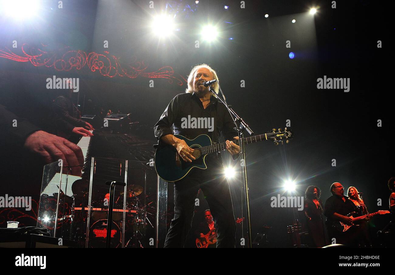 Barry Gibb performing live at the O2 Arena in London Stock Photo - Alamy
