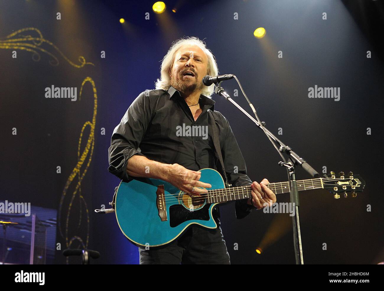 Barry Gibb performing live at the O2 Arena in London Stock Photo - Alamy