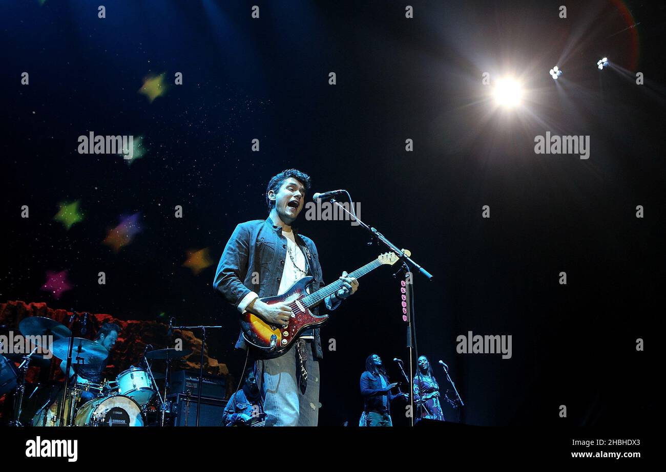 John Mayer performs on stage at the 02 Arena in London Stock Photo - Alamy