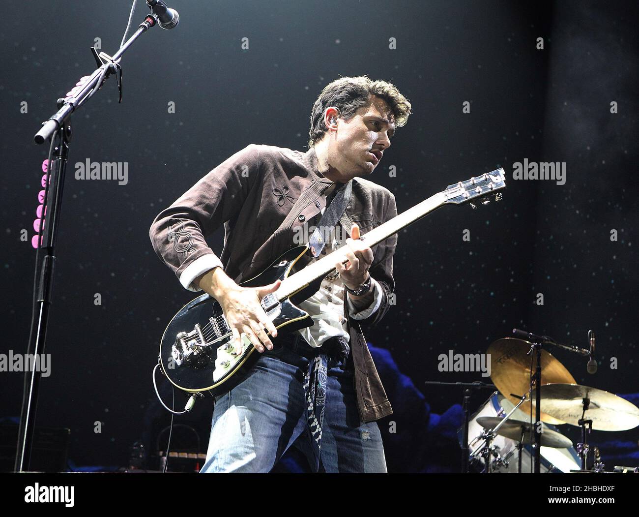 John Mayer performs on stage at the 02 Arena in London Stock Photo - Alamy