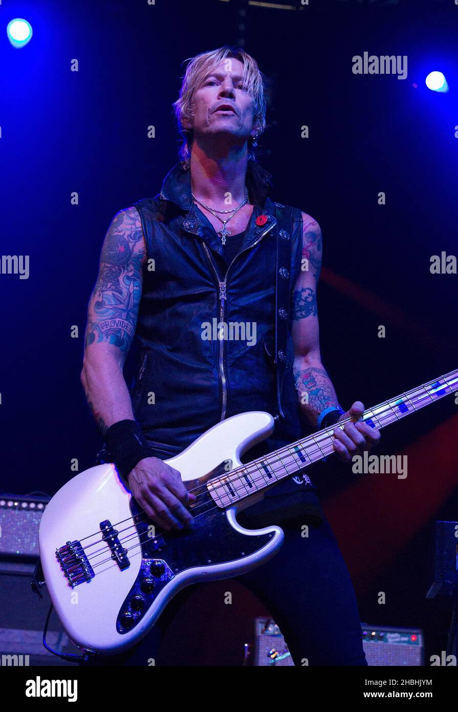 Duff mckagan on stage hi-res stock photography and images - Alamy