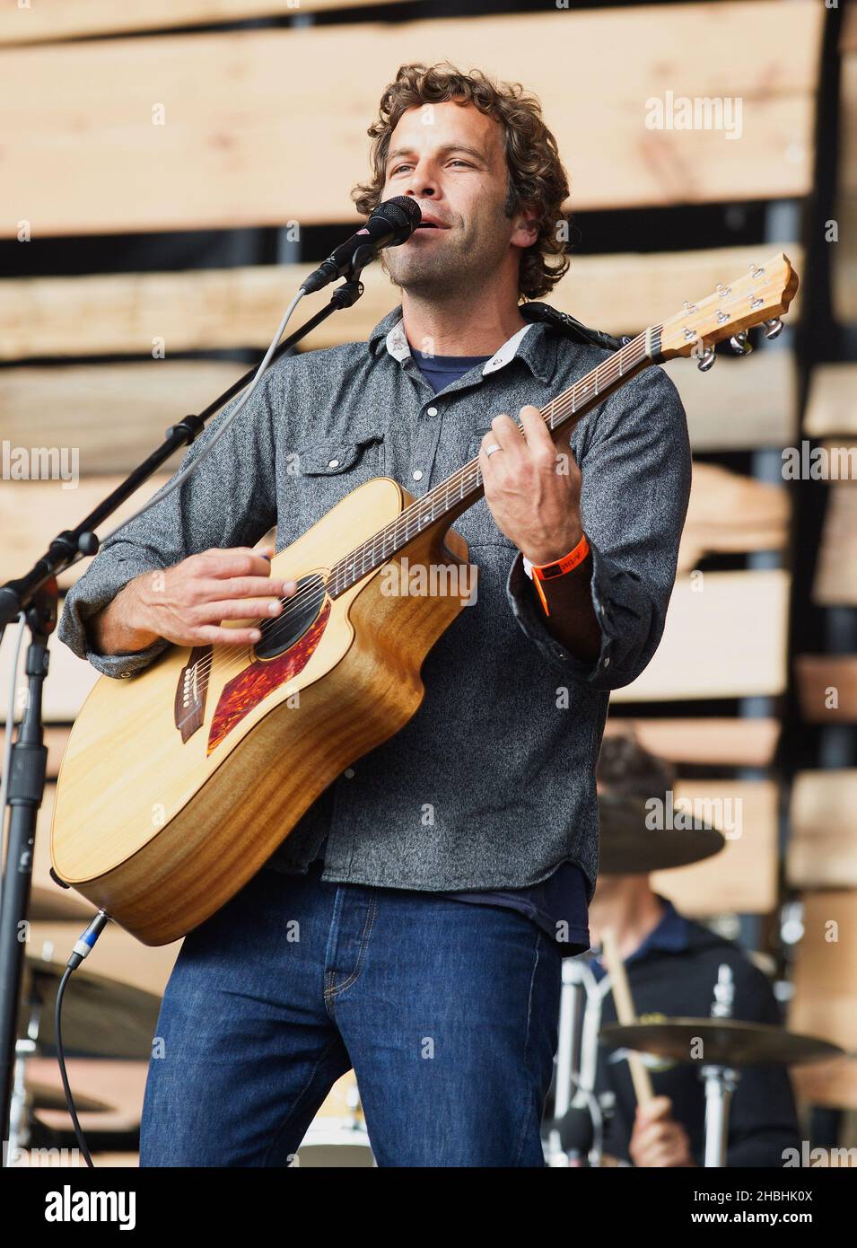 Jack johnson in concert hi-res stock photography and images - Alamy