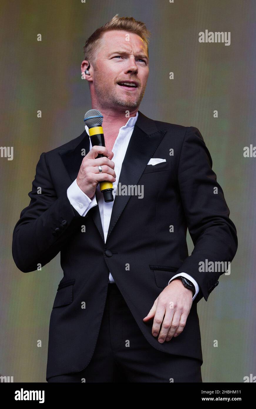 British summertime hyde park hi-res stock photography and images - Alamy