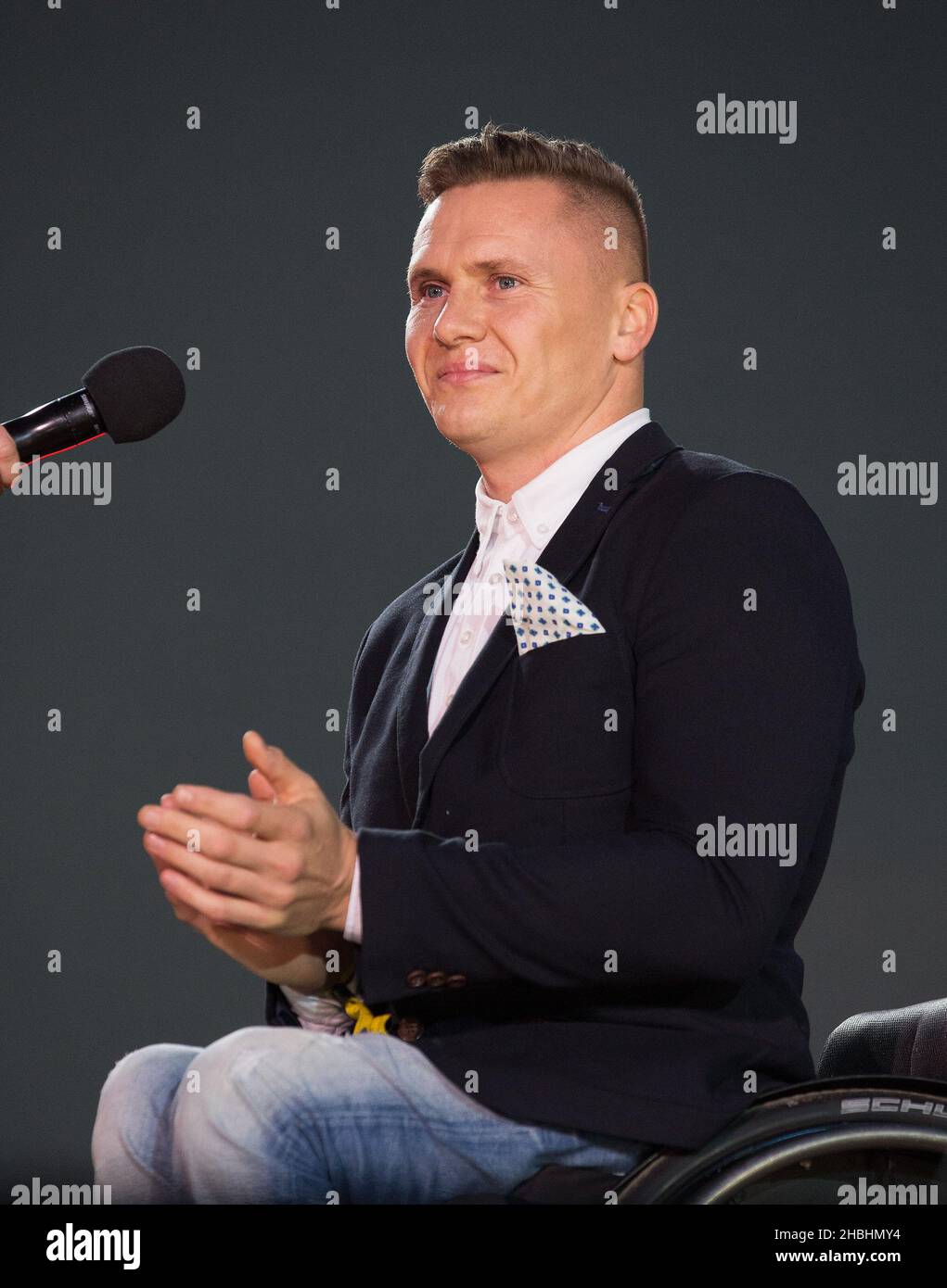 David Weir on stage at the Invictus Games Closing Ceremony at the Queen ...