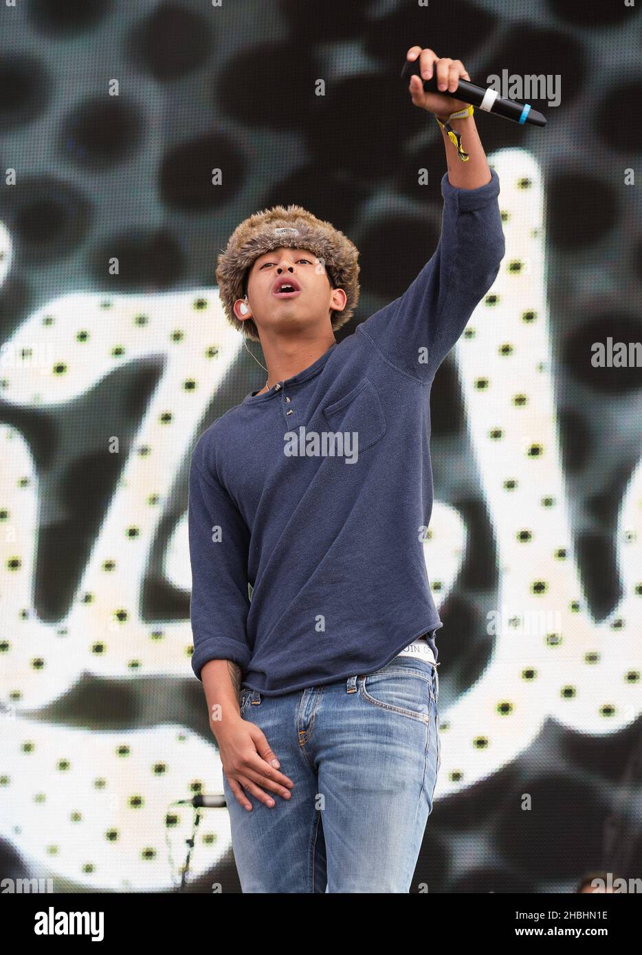 Rizzle kicks perform on stage closing ceremony invictus games hi-res ...