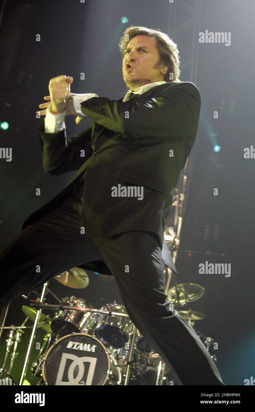Simon Le Bon of Duran Duran performing on stage at Earls Court on ...