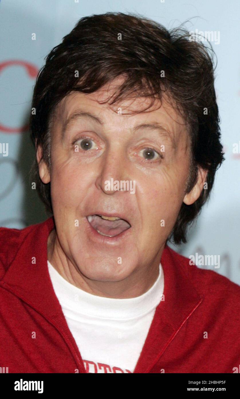 Paul McCartney attending a photocall for High In The Clouds, in Waterstones, London Stock Photo ...