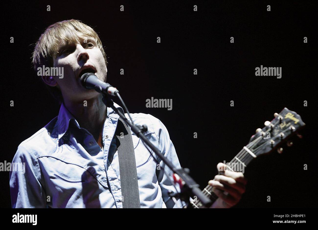 2005 in london alexander kapranos hi-res stock photography and images ...