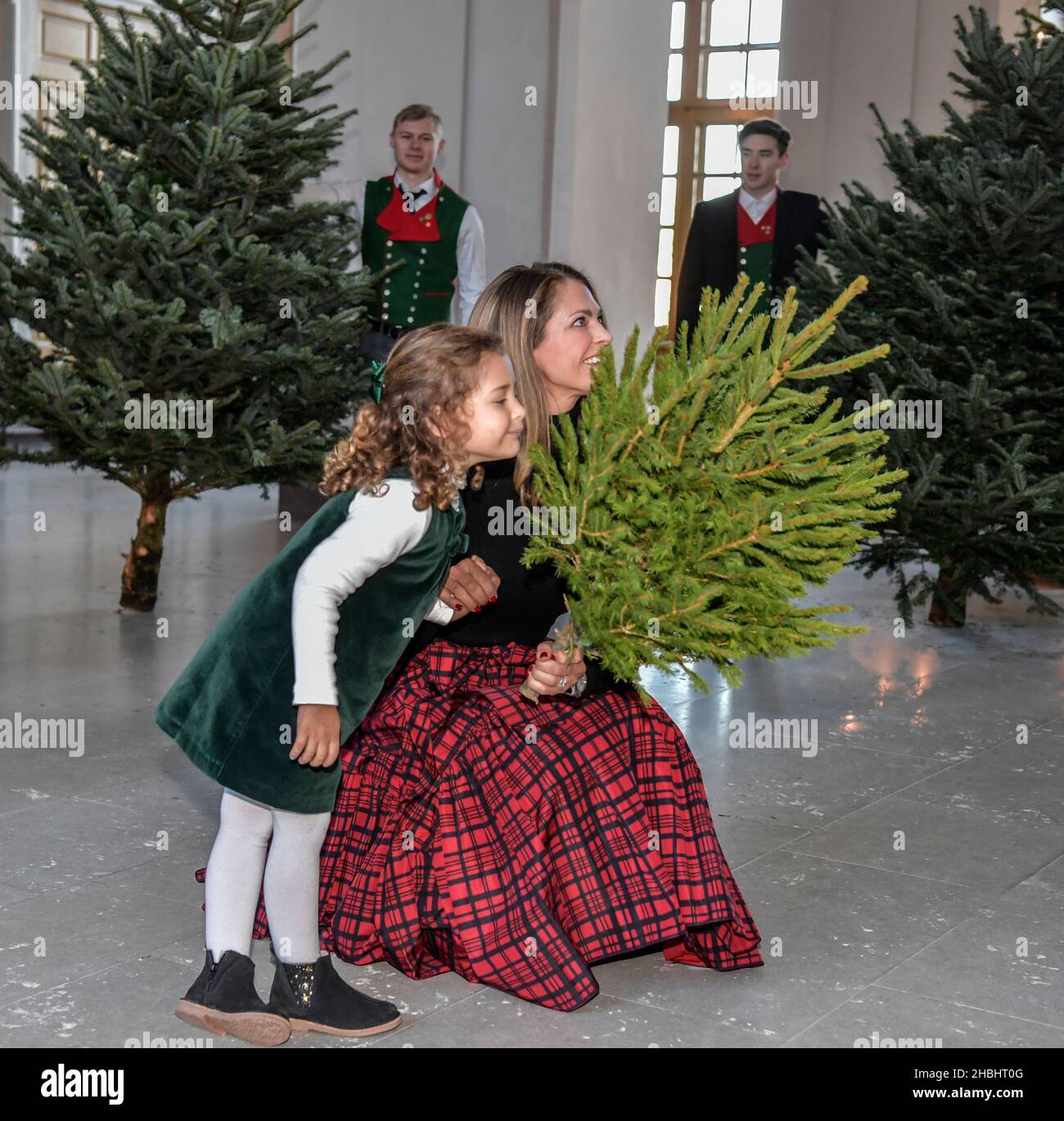 Sweden's Princess Madeleine and Princess Adrienne receive this years ...