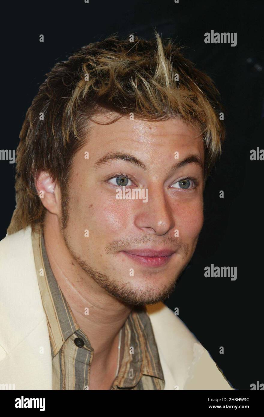 James Duncan (Blue) head shot at theNordoff Robins Music Therapy Press ...