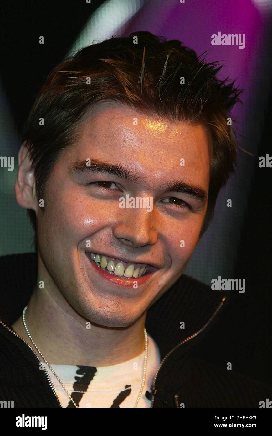 David Sneddon, winner of BBC Fame Academy performs his first live ...