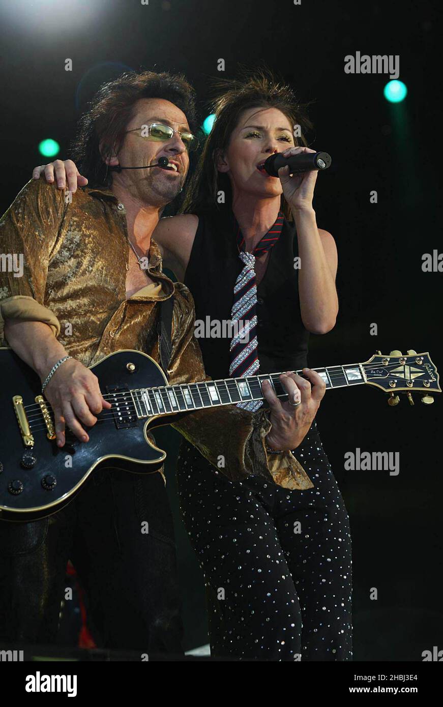 Shania Twain performs live on stage at the Hyde Park London Stock Photo ...