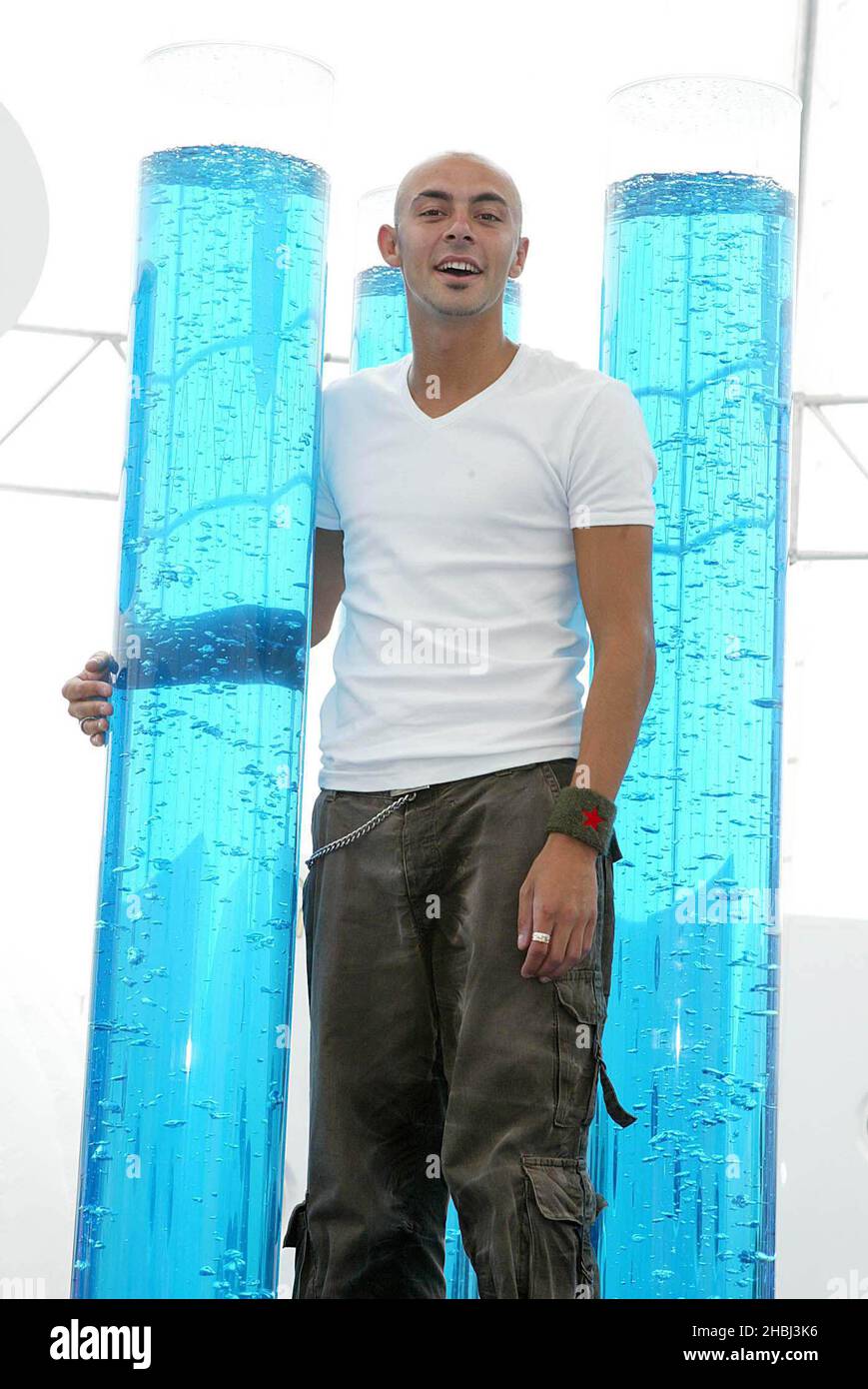 Girls aloud 2003 hi-res stock photography and images - Alamy