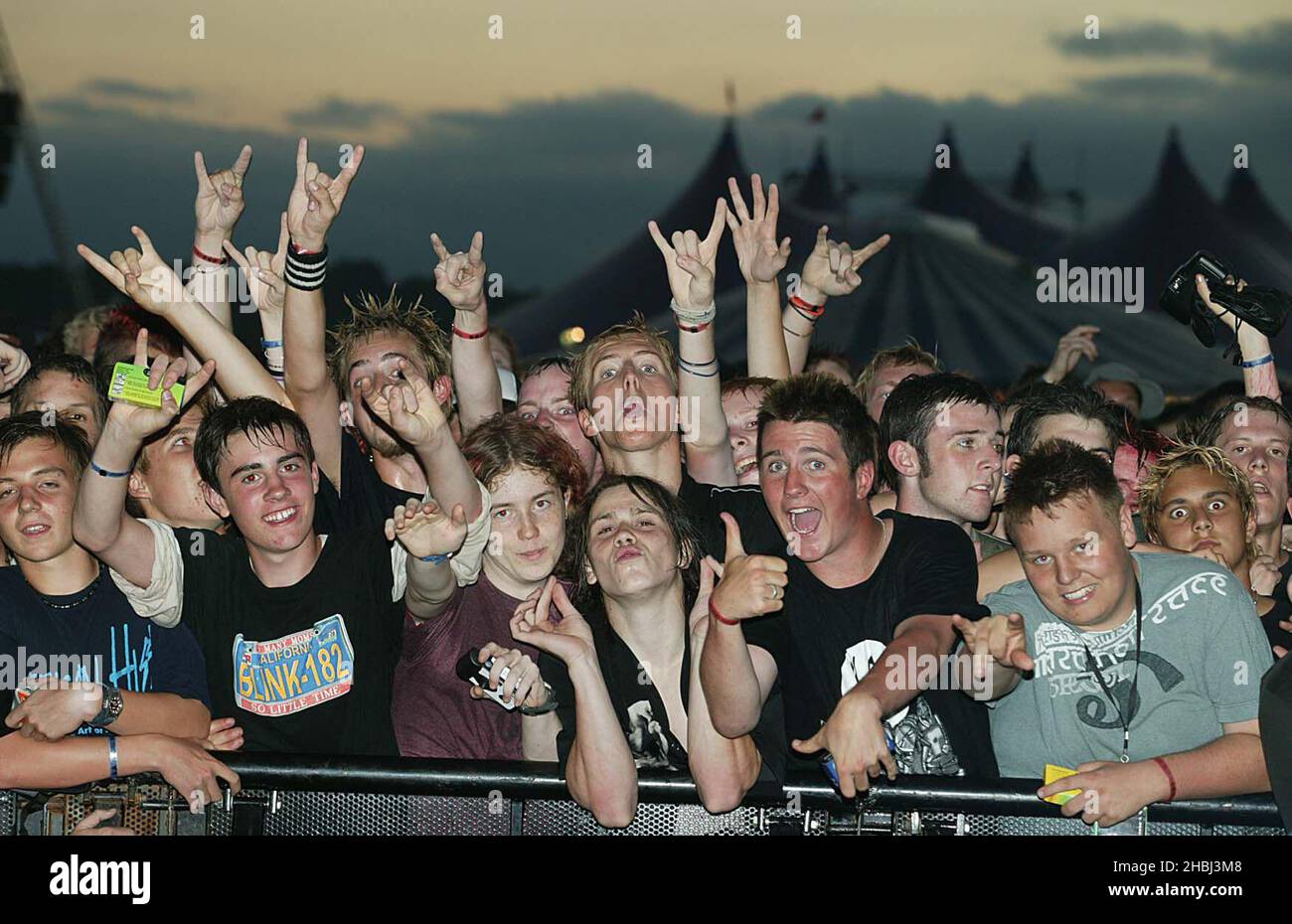 Crowd scene at the rivermead leisure centre reading hi-res stock ...