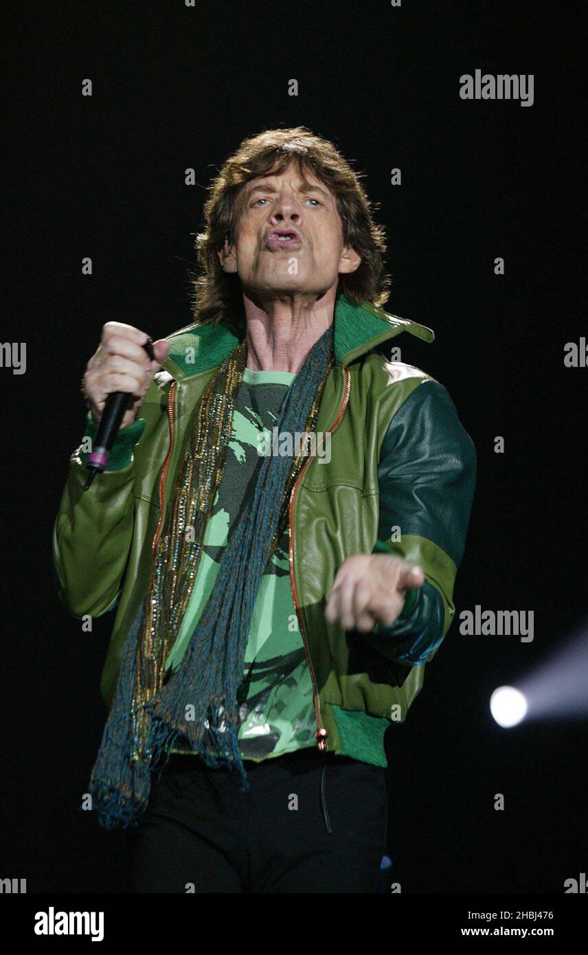 The rolling stones perform hi-res stock photography and images - Alamy