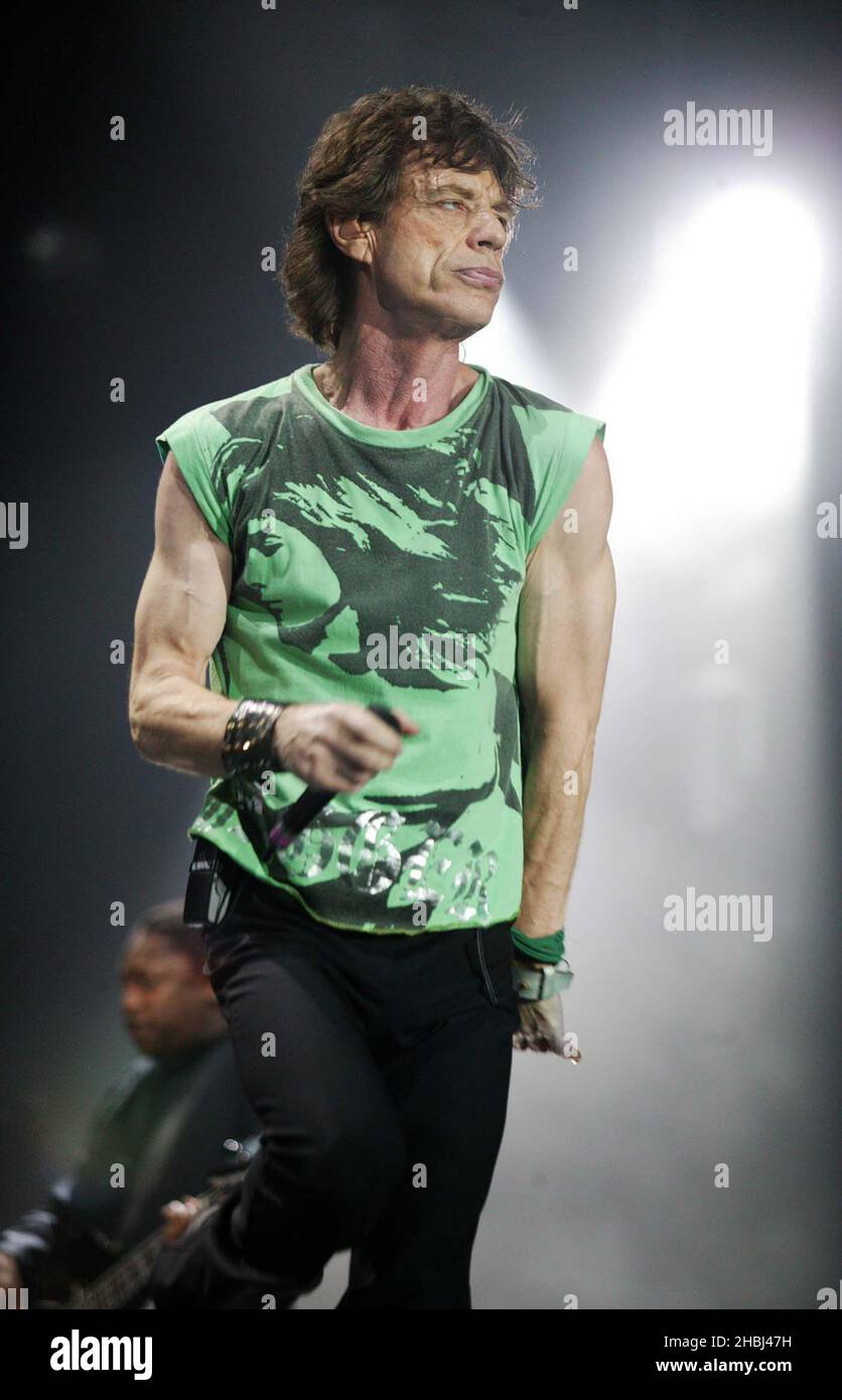 Rolling Stones perform live on stage at the Wembley Arena London Stock Photo - Alamy