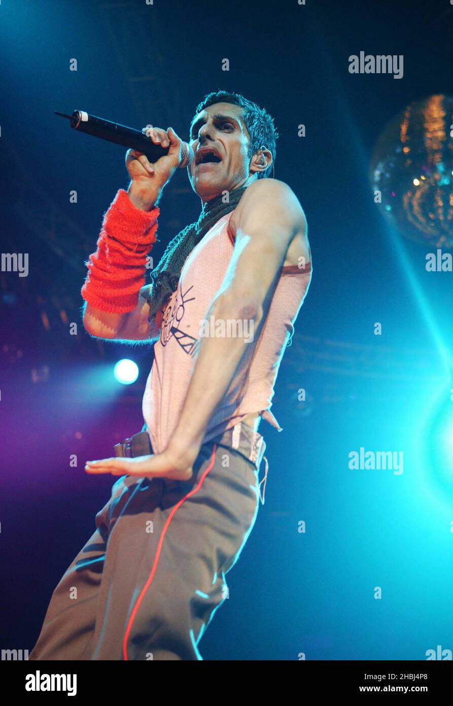 Perry Farrell and Janes Addiction headline the MTV 2 Fifth Birthday ...