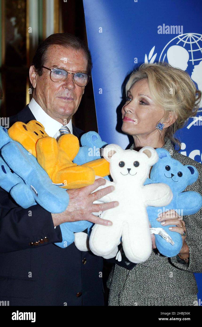Sir Roger Moore with teddy bears and his wife Lady Christina supports ...