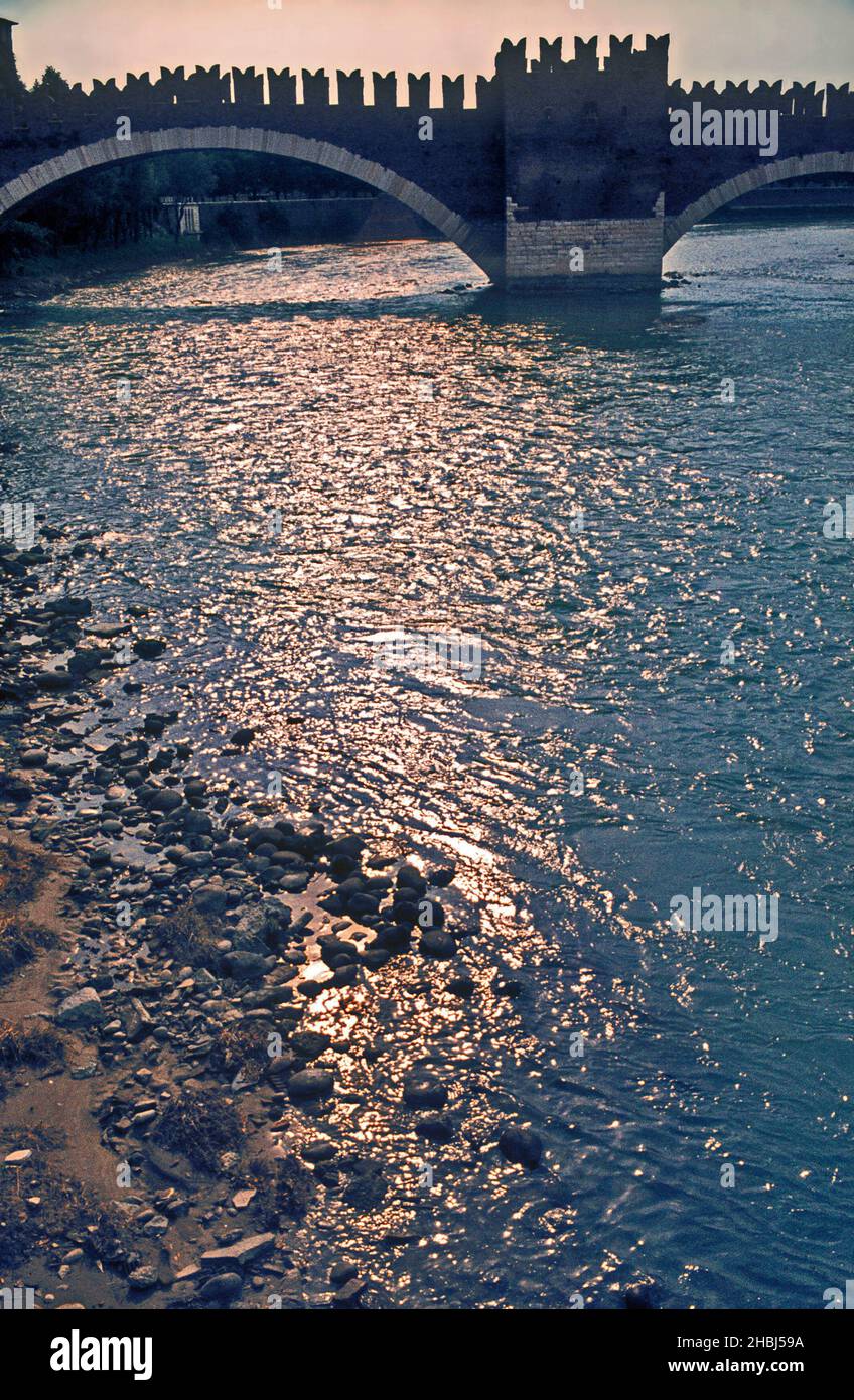 Verona. Castel Vecchio Bridge.(Scaliger Bridge Stock Photo - Alamy