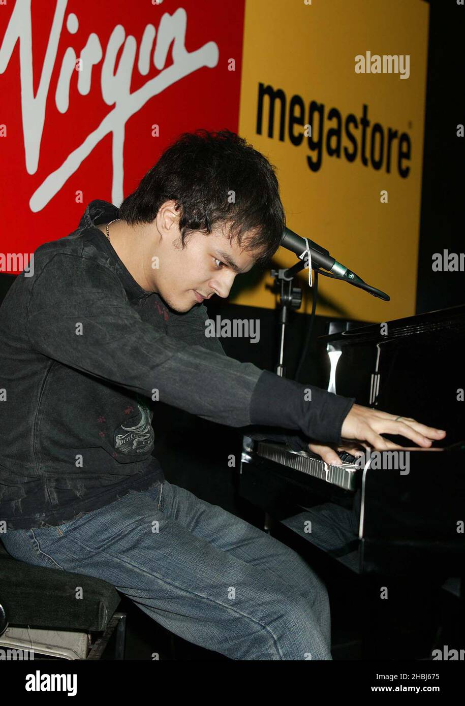 Jamie Cullum signs copies of debut album "Twentysomething" at the ...
