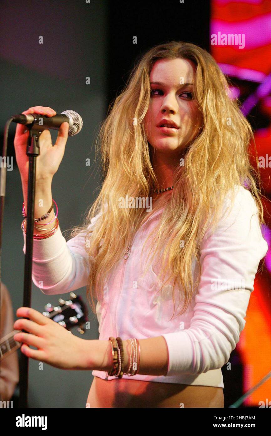 Joss Stones16-year-old soul-edged pop singer appears in-store to sign ...