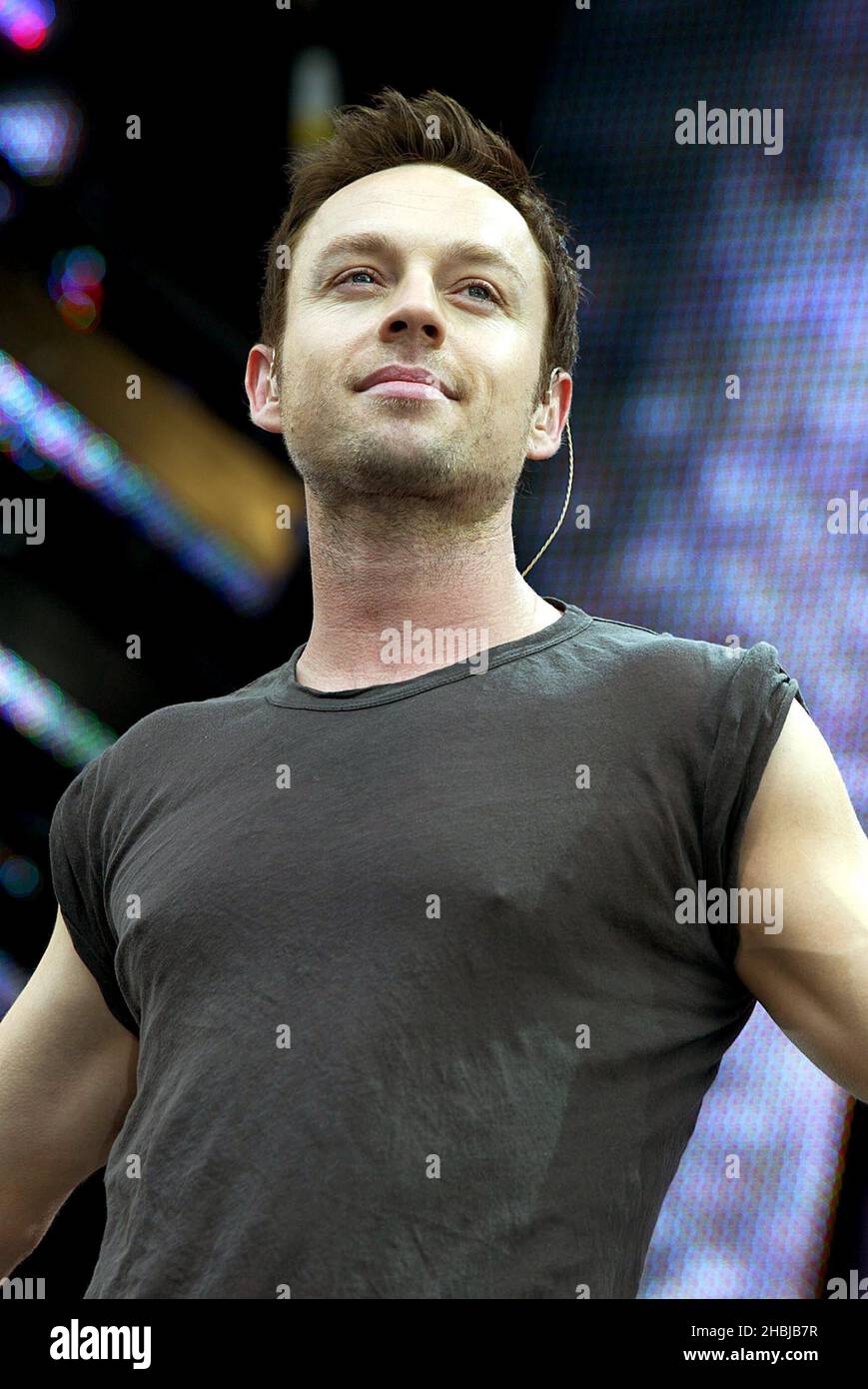 Darren hayes performing at the princes trust capital fm party hi-res ...